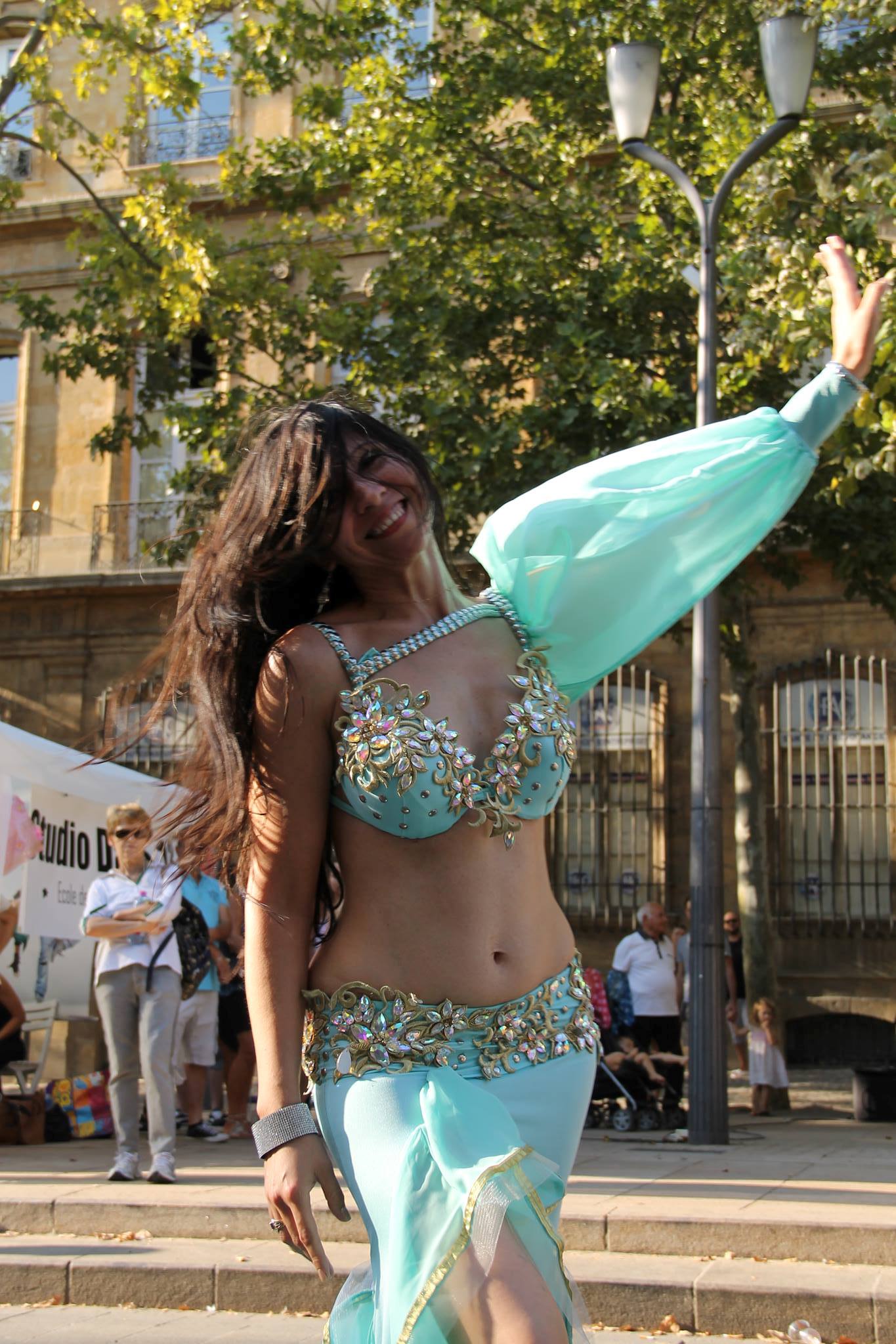 COURS PRIVÉES – Leonorah Danse Orientale | Cours de danse et Animations | Aix-en-Provence ...